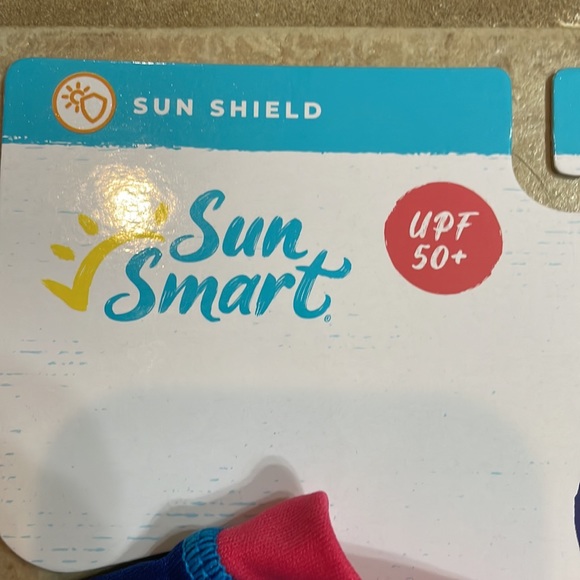 Sun Smart | Swim | Nwt Sun Smart Swim Tee Rash Guard Small | Poshmark